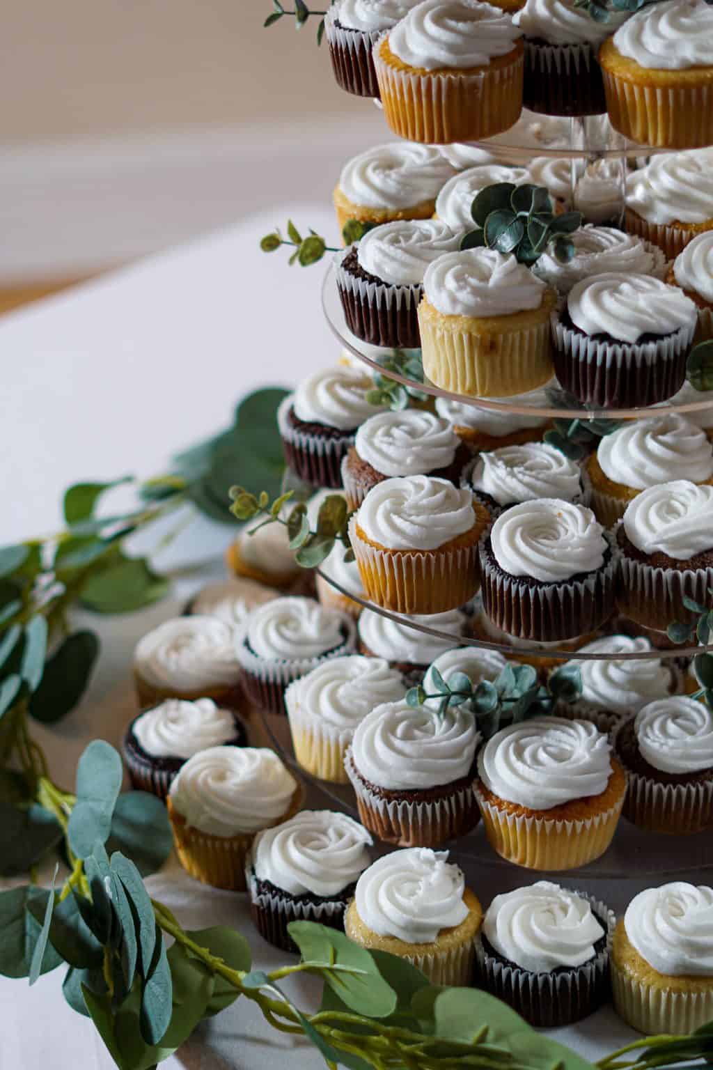 How to Cater Your Own Wedding (Advice From A Real Bride) - Loud Bride